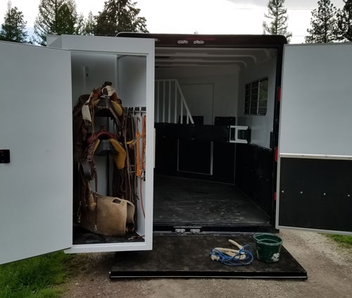 17 Horse Trailer Must-Haves: Trailer with Confidence