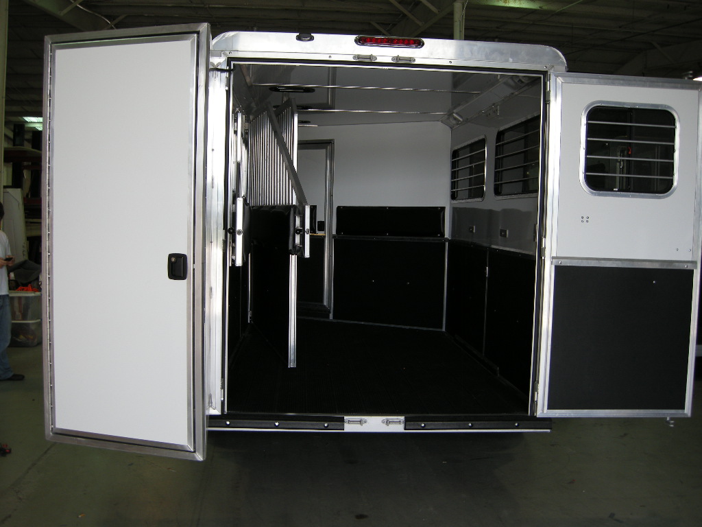 2 Horse Gooseneck Trailer