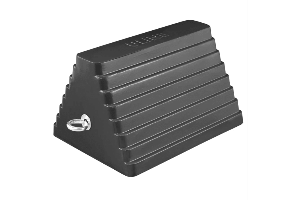 How to Tow a Bumper Pull Horse Trailer: A Safety Guide 101 - Double D ...